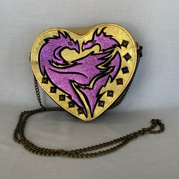 Disney | Accessories | Disney Descendants Heart Shaped Purse With ...